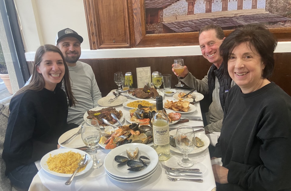 Manolo's Churrasqueira & Seafood is a Portuguese Restaurant in Bellmore ...